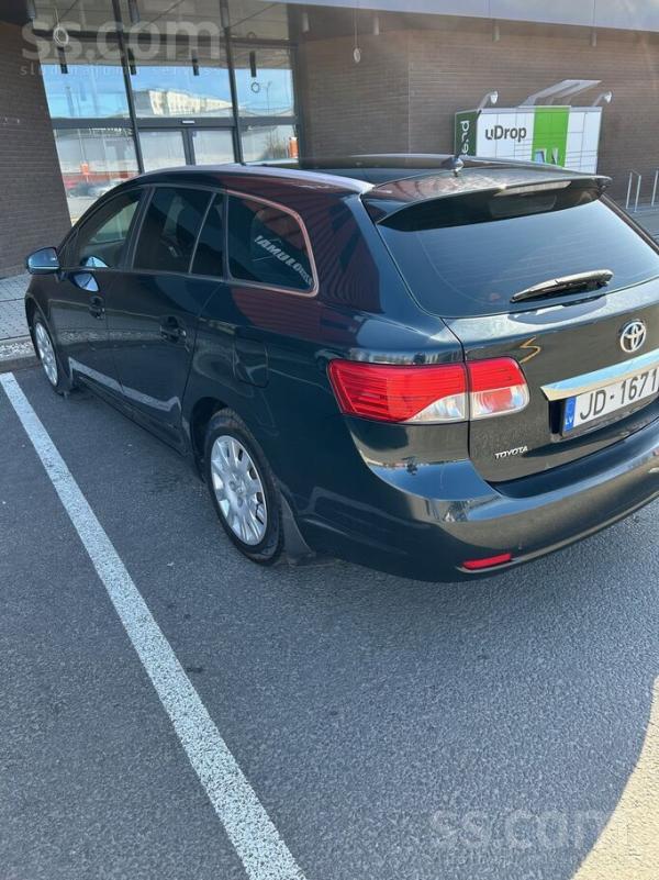 Черный Тойота Авенсис 2012 в Рига, объемом двигателя 1.80 л и пробегом 264 тыс. км за 5950 €, фото 5 на AUTOMOTO.COM.LV