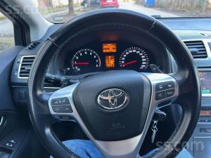 Black Toyota Avensis 2012 in Riga, with an engine capacity of 1.80 L and mileage of 264 thousand km for 5950 €, photo 16 on AUTOMOTO.COM.LV