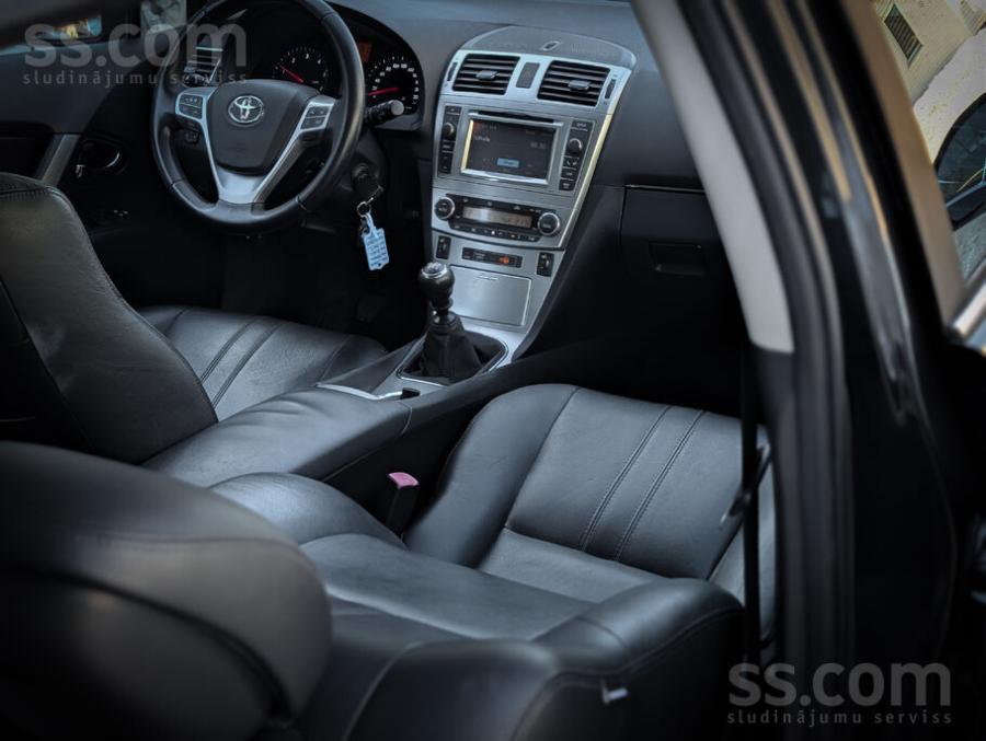 Черный Тойота Авенсис 2012 в Юрмала, объемом двигателя 2.00 л и пробегом 336 тыс. км за 3500 €, фото 14 на AUTOMOTO.COM.LV