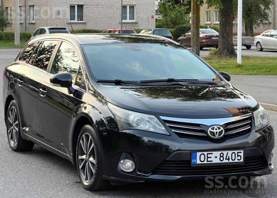Melns Toyota Avensis 2012 Rīga, ar dzinēja tilpumu 2.00 L un nobraukumu 342 tūkst. km par 4350 €, foto 1 vietnē AUTOMOTO.COM.LV