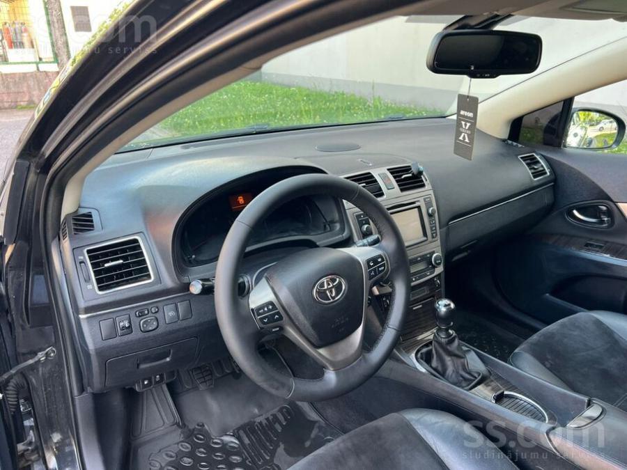 Melns Toyota Avensis 2012 Rīga, ar dzinēja tilpumu 2.00 L un nobraukumu 342 tūkst. km par 4350 €, foto 7 vietnē AUTOMOTO.COM.LV