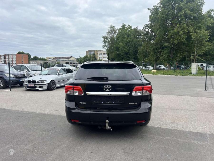 Melns Toyota Avensis 2012 Šauļi, ar dzinēja tilpumu 2.00 L un nobraukumu 232 tūkst. km par 5200 €, foto 19 vietnē AUTOMOTO.COM.LV