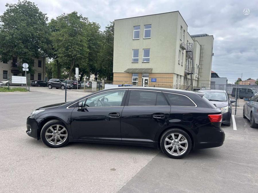 Melns Toyota Avensis 2012 Šauļi, ar dzinēja tilpumu 2.00 L un nobraukumu 232 tūkst. km par 5200 €, foto 20 vietnē AUTOMOTO.COM.LV