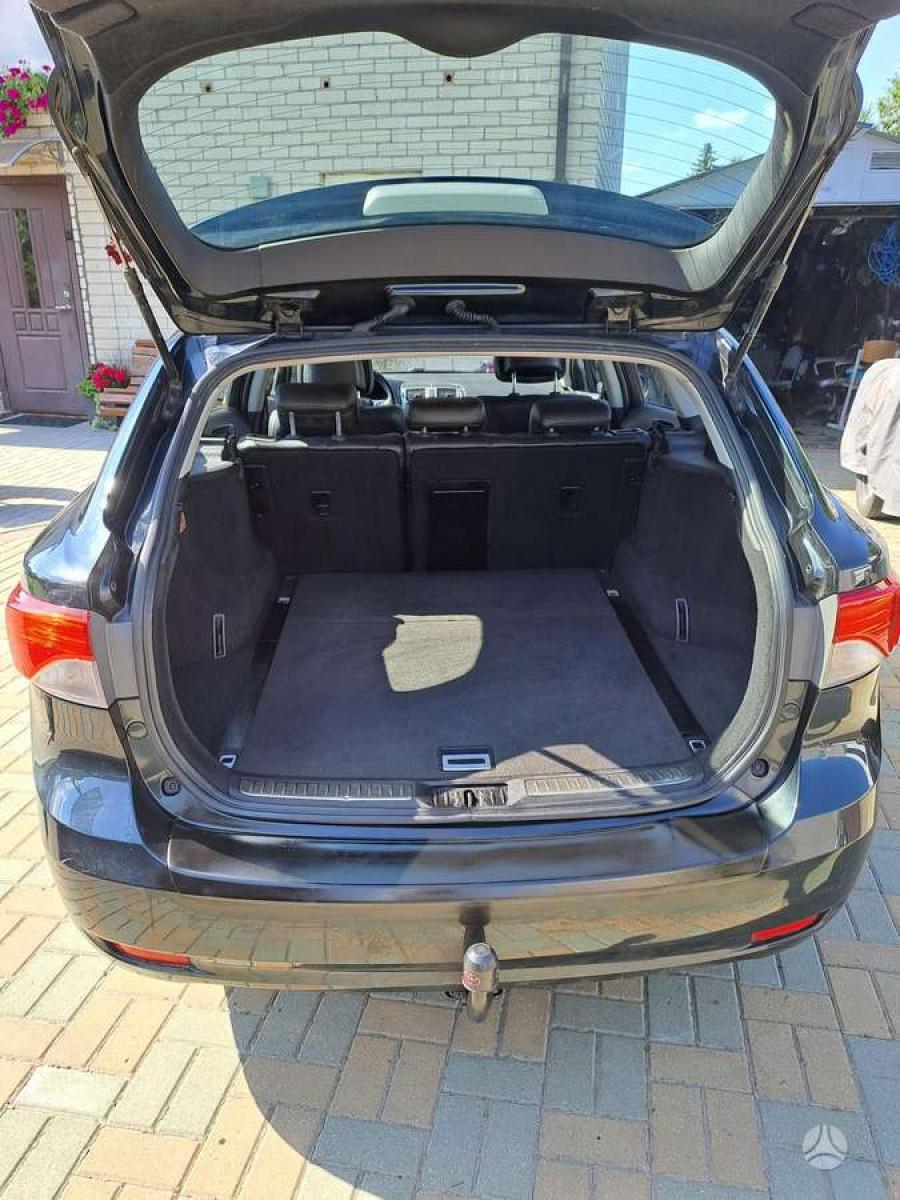 Melns Toyota Avensis 2012 Kauņa, ar dzinēja tilpumu 2.00 L un nobraukumu 400 tūkst. km par 3400 €, foto 1 vietnē AUTOMOTO.COM.LV