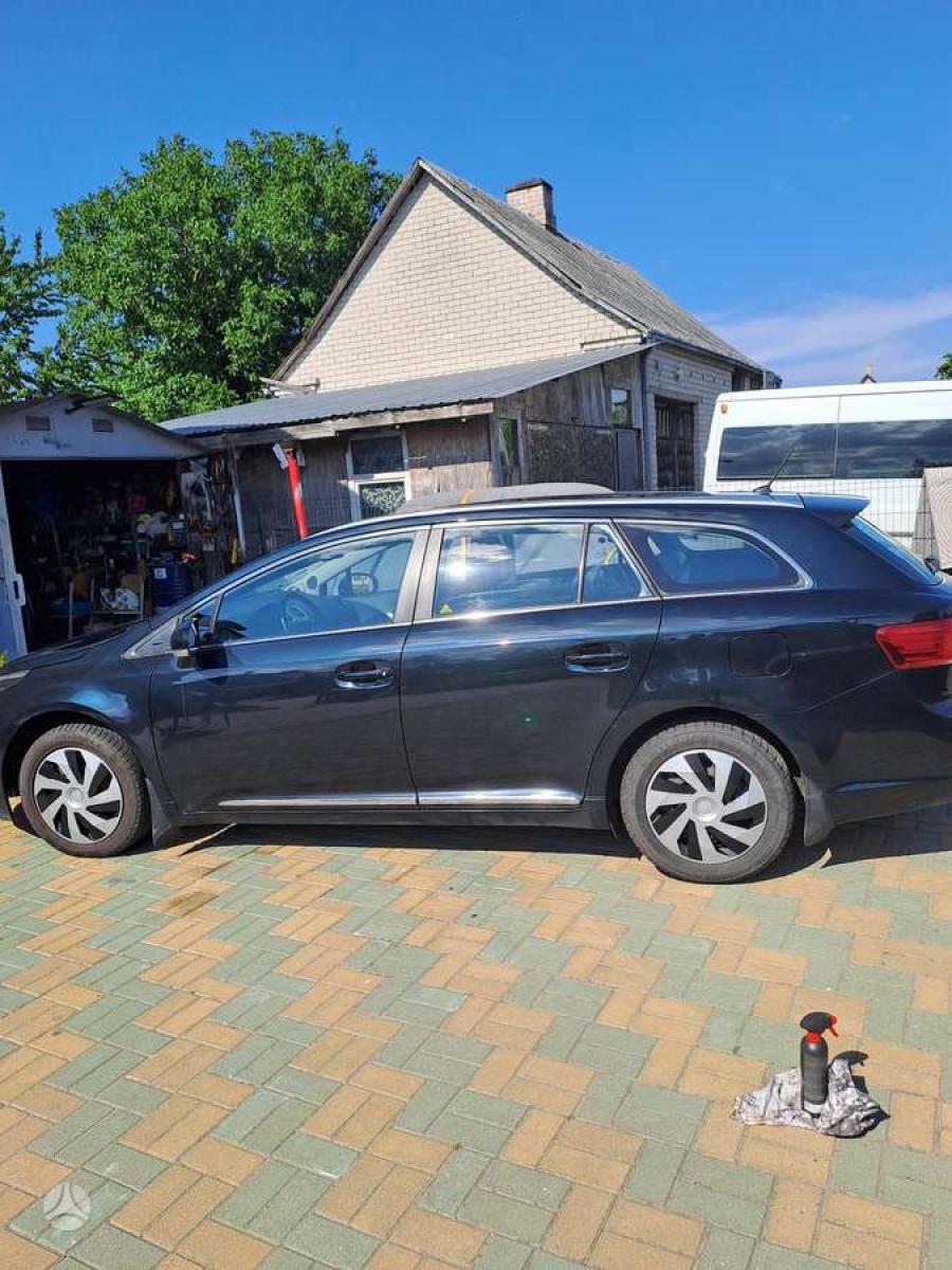Melns Toyota Avensis 2012 Kauņa, ar dzinēja tilpumu 2.00 L un nobraukumu 400 tūkst. km par 3400 €, foto 5 vietnē AUTOMOTO.COM.LV