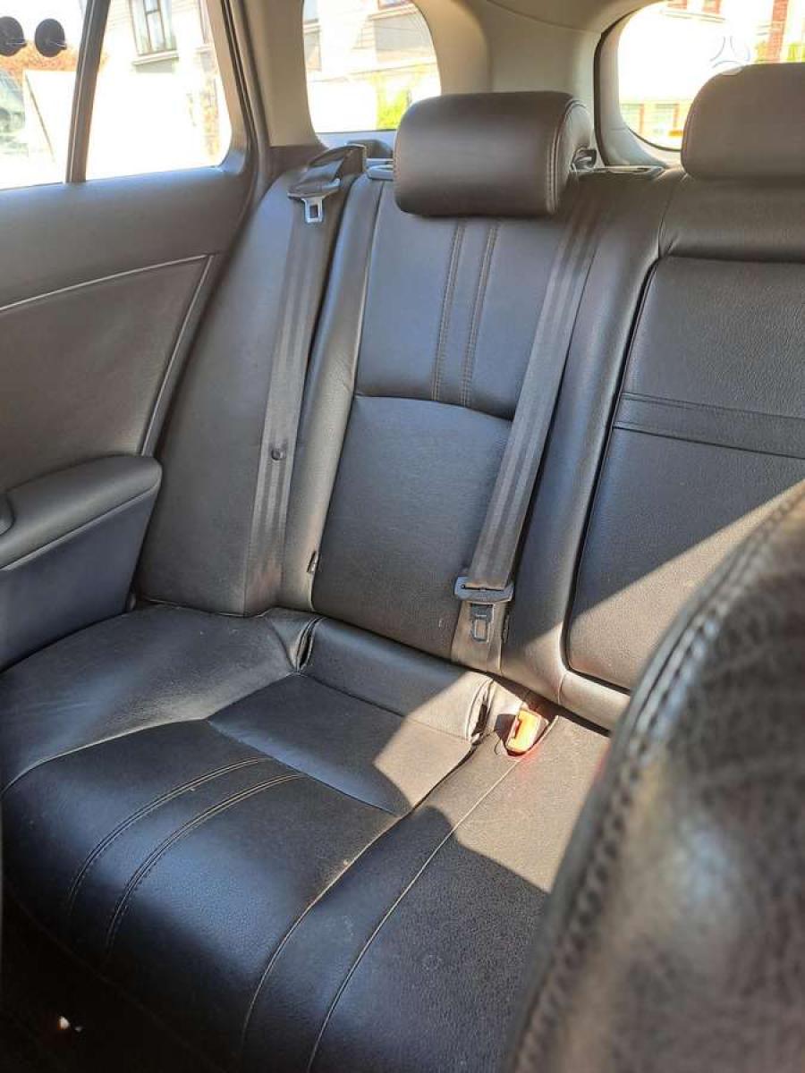 Melns Toyota Avensis 2012 Kauņa, ar dzinēja tilpumu 2.00 L un nobraukumu 400 tūkst. km par 3400 €, foto 8 vietnē AUTOMOTO.COM.LV