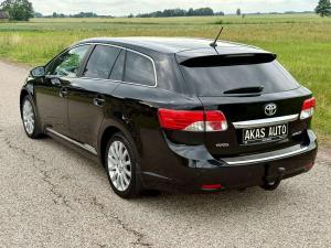 Black Toyota Avensis 2012 in Vilkaviskis, with an engine capacity of 1.80 L and mileage of 249 thousand km for 6500 €, photo 4 on AUTOMOTO.COM.LV