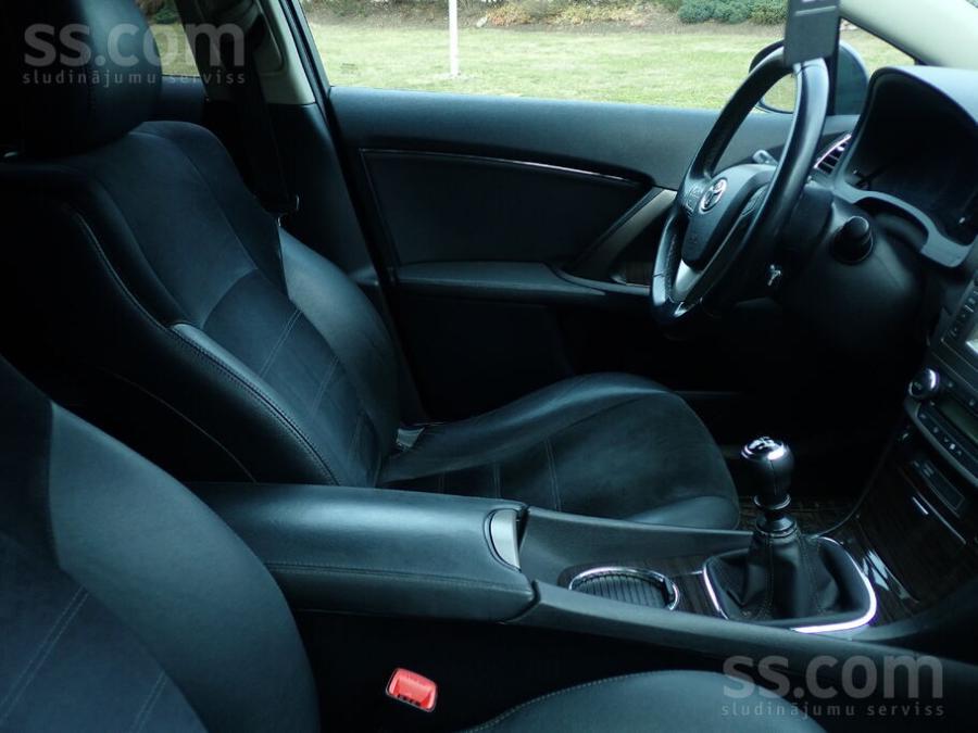 Melns Toyota Avensis 2012 Jelgava, ar dzinēja tilpumu 2.20 L un nobraukumu 267 tūkst. km par 5800 €, foto 4 vietnē AUTOMOTO.COM.LV