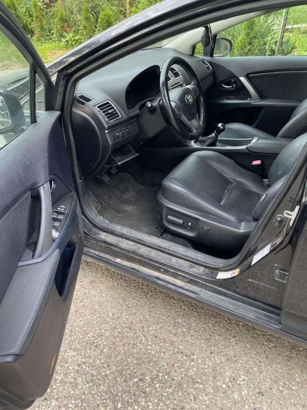 Melns Toyota Avensis 2012 Kauņa, ar dzinēja tilpumu 0.00 L un nobraukumu 345 tūkst. km par 1500 €, foto 4 vietnē AUTOMOTO.COM.LV
