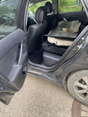 Melns Toyota Avensis 2012 Kauņa, ar dzinēja tilpumu 0.00 L un nobraukumu 345 tūkst. km par 1500 €, foto 10 vietnē AUTOMOTO.COM.LV