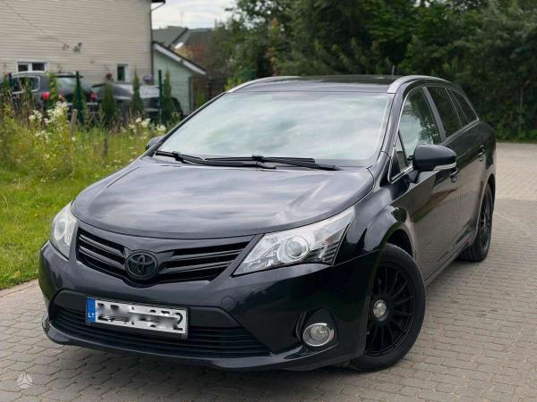Melns Toyota Avensis 2012 Viļņa, ar dzinēja tilpumu 2.00 L un nobraukumu 394 tūkst. km par 2900 €, foto 3 vietnē AUTOMOTO.COM.LV