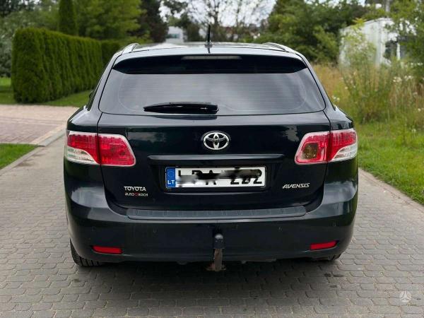 Melns Toyota Avensis 2012 Viļņa, ar dzinēja tilpumu 2.00 L un nobraukumu 394 tūkst. km par 2900 €, foto 6 vietnē AUTOMOTO.COM.LV