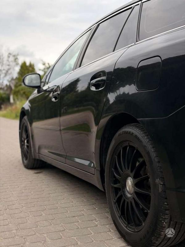 Melns Toyota Avensis 2012 Viļņa, ar dzinēja tilpumu 2.00 L un nobraukumu 394 tūkst. km par 2900 €, foto 7 vietnē AUTOMOTO.COM.LV