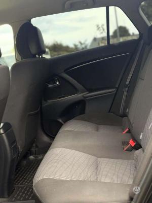 Melns Toyota Avensis 2012 Viļņa, ar dzinēja tilpumu 2.00 L un nobraukumu 394 tūkst. km par 2900 €, foto 14 vietnē AUTOMOTO.COM.LV