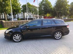 Black Toyota Avensis 2012 in Kretinga, with an engine capacity of 2.23 L and mileage of 274 thousand km for 3950 €, photo 6 on AUTOMOTO.COM.LV