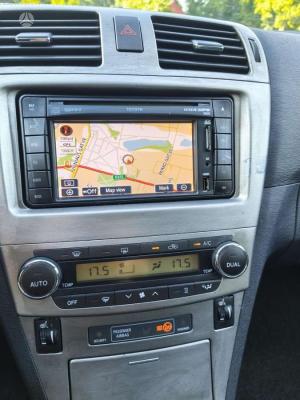Black Toyota Avensis 2012 in Kretinga, with an engine capacity of 2.23 L and mileage of 274 thousand km for 3950 €, photo 15 on AUTOMOTO.COM.LV