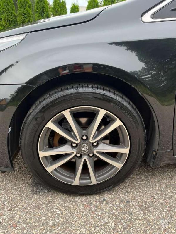 Melns Toyota Avensis 2012 Utena, ar dzinēja tilpumu 2.00 L un nobraukumu 197 tūkst. km par 5800 €, foto 9 vietnē AUTOMOTO.COM.LV
