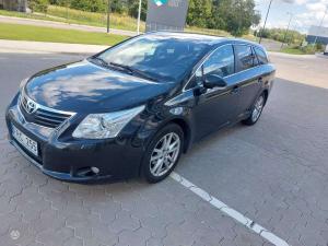 Melns Toyota Avensis 2012 Viļņa, ar dzinēja tilpumu 1.99 L un nobraukumu 297 tūkst. km par 4450 €, foto  vietnē AUTOMOTO.COM.LV