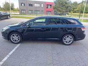 Melns Toyota Avensis 2012 Viļņa, ar dzinēja tilpumu 1.99 L un nobraukumu 297 tūkst. km par 4450 €, foto 4 vietnē AUTOMOTO.COM.LV