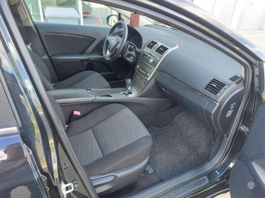 Melns Toyota Avensis 2012 Viļņa, ar dzinēja tilpumu 1.99 L un nobraukumu 297 tūkst. km par 4450 €, foto 9 vietnē AUTOMOTO.COM.LV