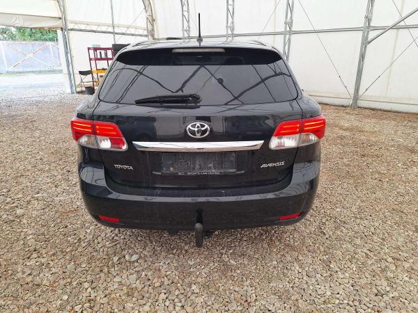 Melns Toyota Avensis 2012 Marijampole, ar dzinēja tilpumu 2.00 L un nobraukumu 294 tūkst. km par 3850 €, foto 5 vietnē AUTOMOTO.COM.LV