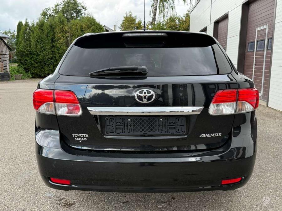 Черный Тойота Авенсис 2012 в Утена, объемом двигателя 2.00 л и пробегом 197 тыс. км за 5950 €, фото 9 на AUTOMOTO.COM.LV