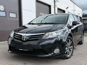 Black Toyota Avensis 2012 in Utena, with an engine capacity of 2.00 L and mileage of 197 thousand km for 5600 €, photo  on AUTOMOTO.COM.LV