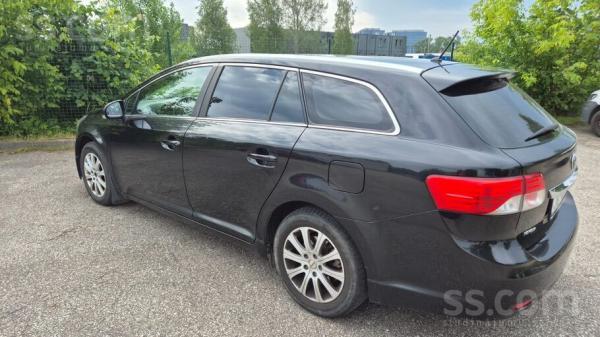 Melns Toyota Avensis 2013 Rīga, ar dzinēja tilpumu 1.80 L un nobraukumu 241 tūkst. km par 6295 €, foto 2 vietnē AUTOMOTO.COM.LV
