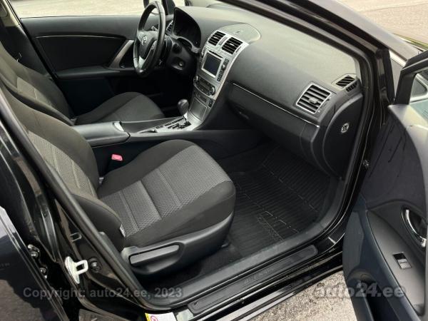 Черный Тойота Авенсис 2013 в Таллин, объемом двигателя 1.80 л и пробегом 275 тыс. км за 6900 €, фото 11 на AUTOMOTO.COM.LV
