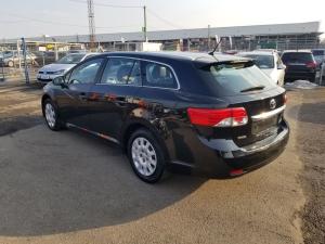 Black Toyota Avensis 2013 in Kaunas, with an engine capacity of 1.80 L and mileage of 90 thousand km for 5555 €, photo 4 on AUTOMOTO.COM.LV