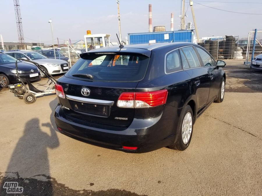 Black Toyota Avensis 2013 in Kaunas, with an engine capacity of 1.80 L and mileage of 90 thousand km for 5555 €, photo 7 on AUTOMOTO.COM.LV