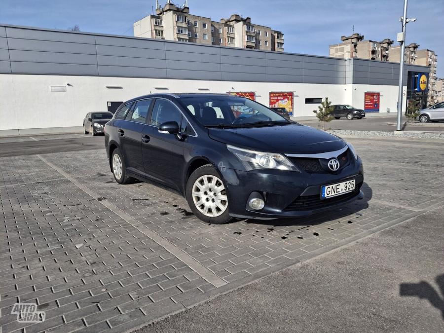 Melns Toyota Avensis 2013 Kauņa, ar dzinēja tilpumu 1.80 L un nobraukumu 305 tūkst. km par 4900 €, foto 2 vietnē AUTOMOTO.COM.LV