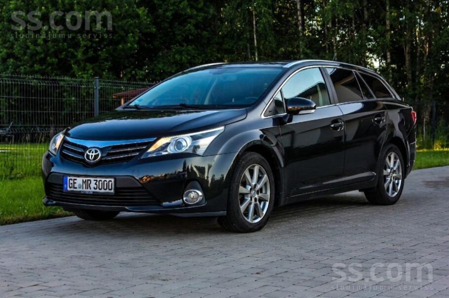 Melns Toyota Avensis 2013 Jelgava, ar dzinēja tilpumu 2.20 L un nobraukumu 266 tūkst. km par 5996 €, foto 1 vietnē AUTOMOTO.COM.LV