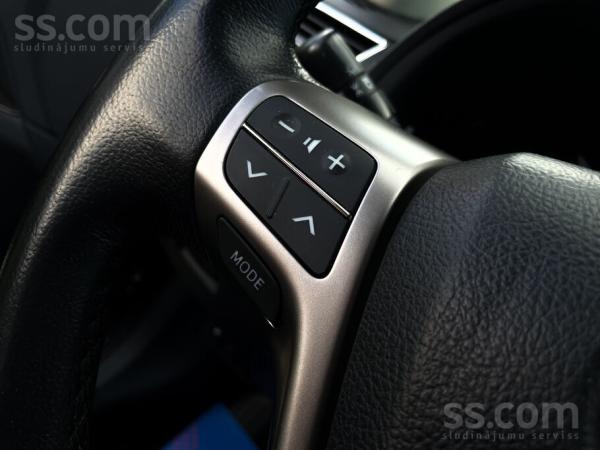 Black Toyota Avensis 2013 in Jelgava, with an engine capacity of 2.20 L and mileage of 266 thousand km for 5996 €, photo 8 on AUTOMOTO.COM.LV