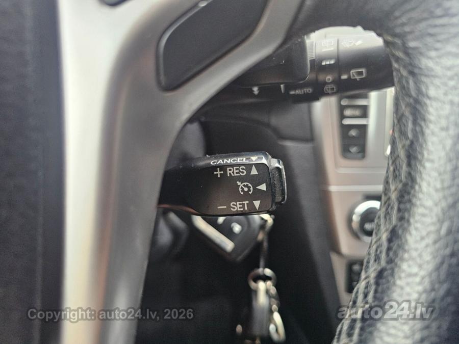 Черный Тойота Авенсис 2013 в Пайде, объемом двигателя 2.20 л и пробегом 232 тыс. км за 7250 €, фото 15 на AUTOMOTO.COM.LV