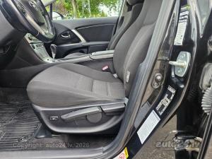 Черный Тойота Авенсис 2013 в Пайде, объемом двигателя 2.20 л и пробегом 232 тыс. км за 7250 €, фото 17 на AUTOMOTO.COM.LV