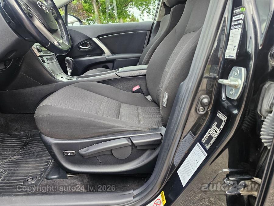 Черный Тойота Авенсис 2013 в Пайде, объемом двигателя 2.20 л и пробегом 232 тыс. км за 7250 €, фото 17 на AUTOMOTO.COM.LV