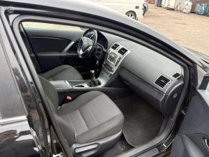 Melns Toyota Avensis 2013 Radviliškis, ar dzinēja tilpumu 2.00 L un nobraukumu 299 tūkst. km par 3950 €, foto 12 vietnē AUTOMOTO.COM.LV