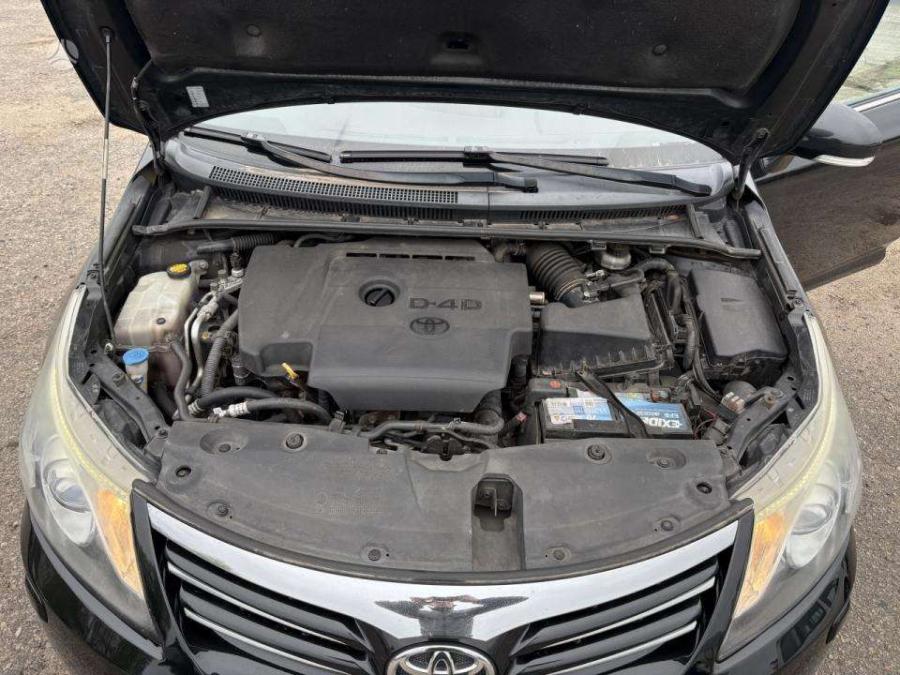 Melns Toyota Avensis 2013 Radviliškis, ar dzinēja tilpumu 2.00 L un nobraukumu 299 tūkst. km par 3950 €, foto 20 vietnē AUTOMOTO.COM.LV