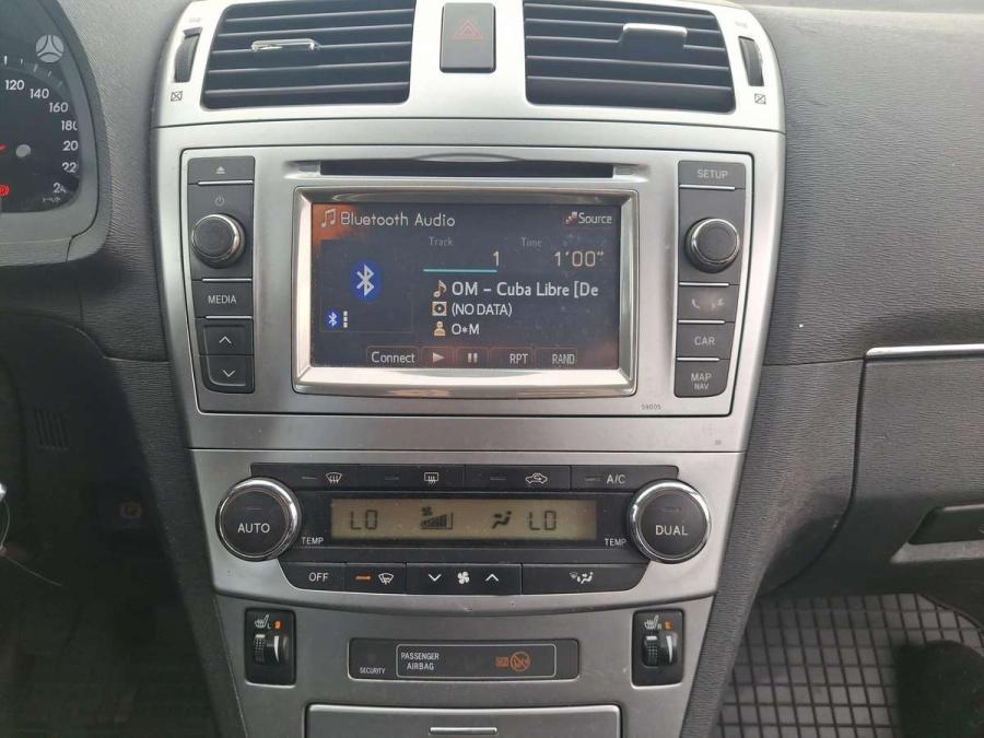 Черный Тойота Авенсис 2013 в Каунас, объемом двигателя 1.80 л и пробегом 306 тыс. км за 4800 €, фото 10 на AUTOMOTO.COM.LV
