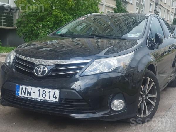 Black Toyota Avensis 2013 in Riga, with an engine capacity of 2.00 L and mileage of 255 thousand km for 6200 €, photo 2 on AUTOMOTO.COM.LV