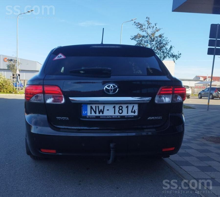 Черный Тойота Авенсис 2013 в Рига, объемом двигателя 2.00 л и пробегом 265 тыс. км за 5900 €, фото 8 на AUTOMOTO.COM.LV