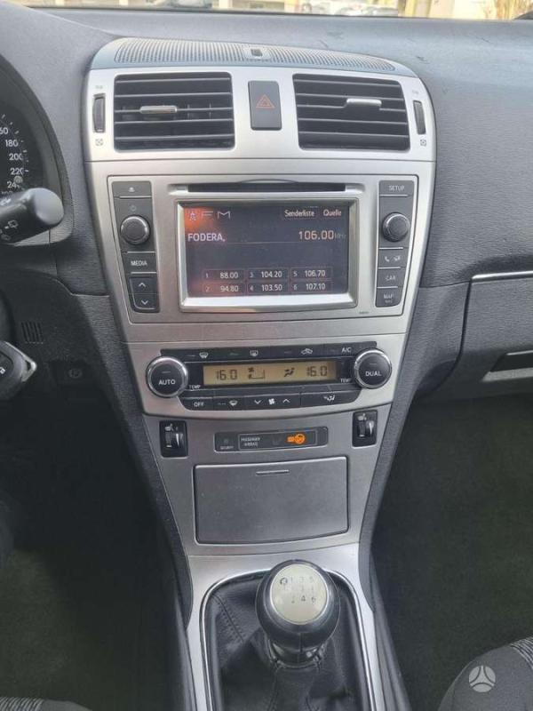 Black Toyota Avensis 2013 in Panevezys, with an engine capacity of 2.00 L and mileage of 314 thousand km for 4700 €, photo 9 on AUTOMOTO.COM.LV