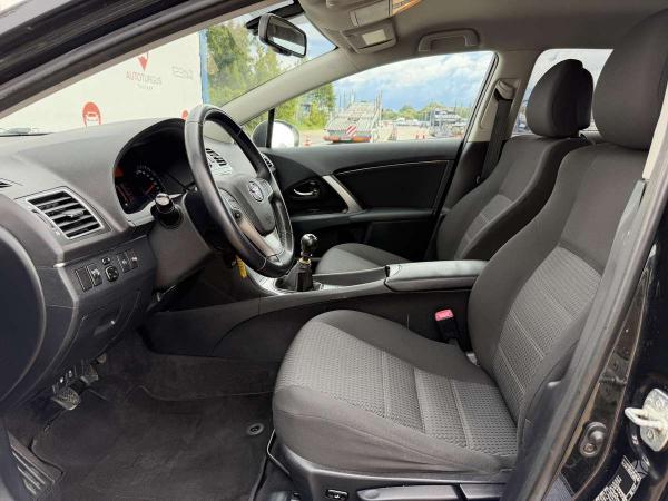 Melns Toyota Avensis 2013 Tauragė, ar dzinēja tilpumu 2.00 L un nobraukumu 260 tūkst. km par 4900 €, foto 10 vietnē AUTOMOTO.COM.LV