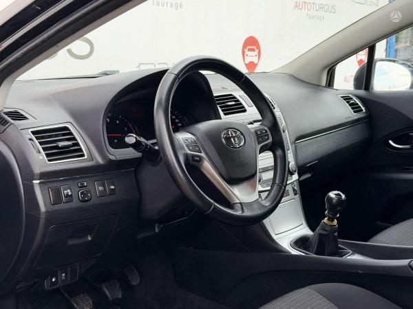 Melns Toyota Avensis 2013 Tauragė, ar dzinēja tilpumu 2.00 L un nobraukumu 260 tūkst. km par 4900 €, foto 11 vietnē AUTOMOTO.COM.LV