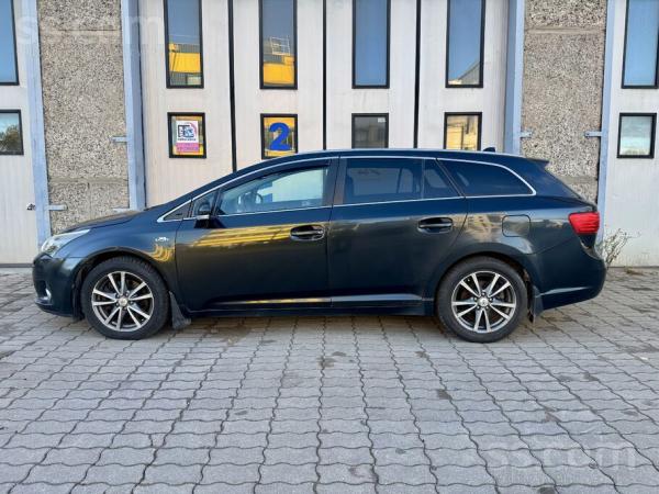 Melns Toyota Avensis 2013 Rīga, ar dzinēja tilpumu 2.20 L un nobraukumu 493 tūkst. km par 1700 €, foto 6 vietnē AUTOMOTO.COM.LV