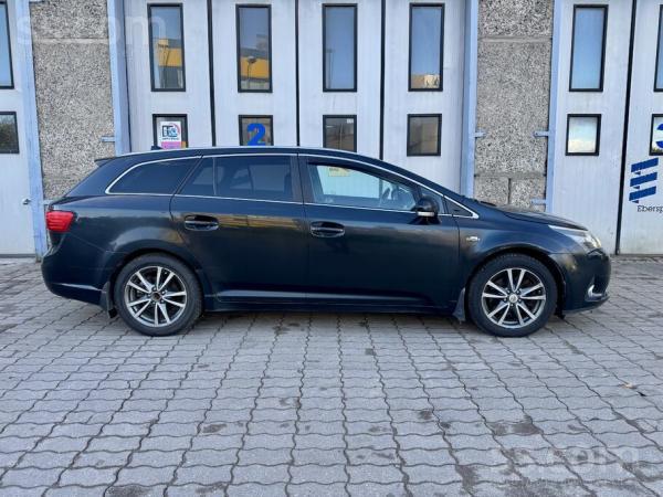 Melns Toyota Avensis 2013 Rīga, ar dzinēja tilpumu 2.20 L un nobraukumu 493 tūkst. km par 1700 €, foto 7 vietnē AUTOMOTO.COM.LV