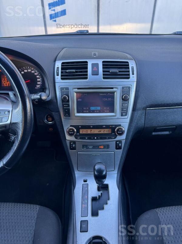 Melns Toyota Avensis 2013 Rīga, ar dzinēja tilpumu 2.20 L un nobraukumu 493 tūkst. km par 1700 €, foto 10 vietnē AUTOMOTO.COM.LV