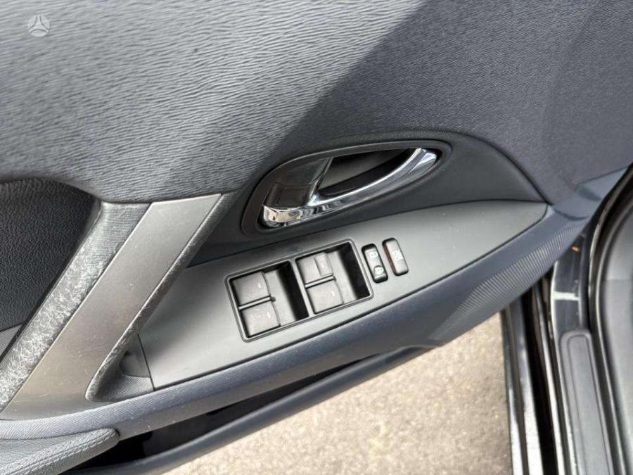Melns Toyota Avensis 2013 Radviliškis, ar dzinēja tilpumu 1.80 L un nobraukumu 225 tūkst. km par 7250 €, foto 14 vietnē AUTOMOTO.COM.LV