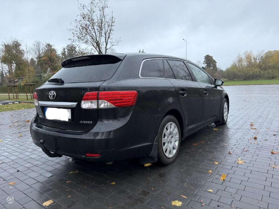 Melns Toyota Avensis 2014 Kauņa, ar dzinēja tilpumu 2.00 L un nobraukumu 295 tūkst. km par 4150 €, foto 11 vietnē AUTOMOTO.COM.LV